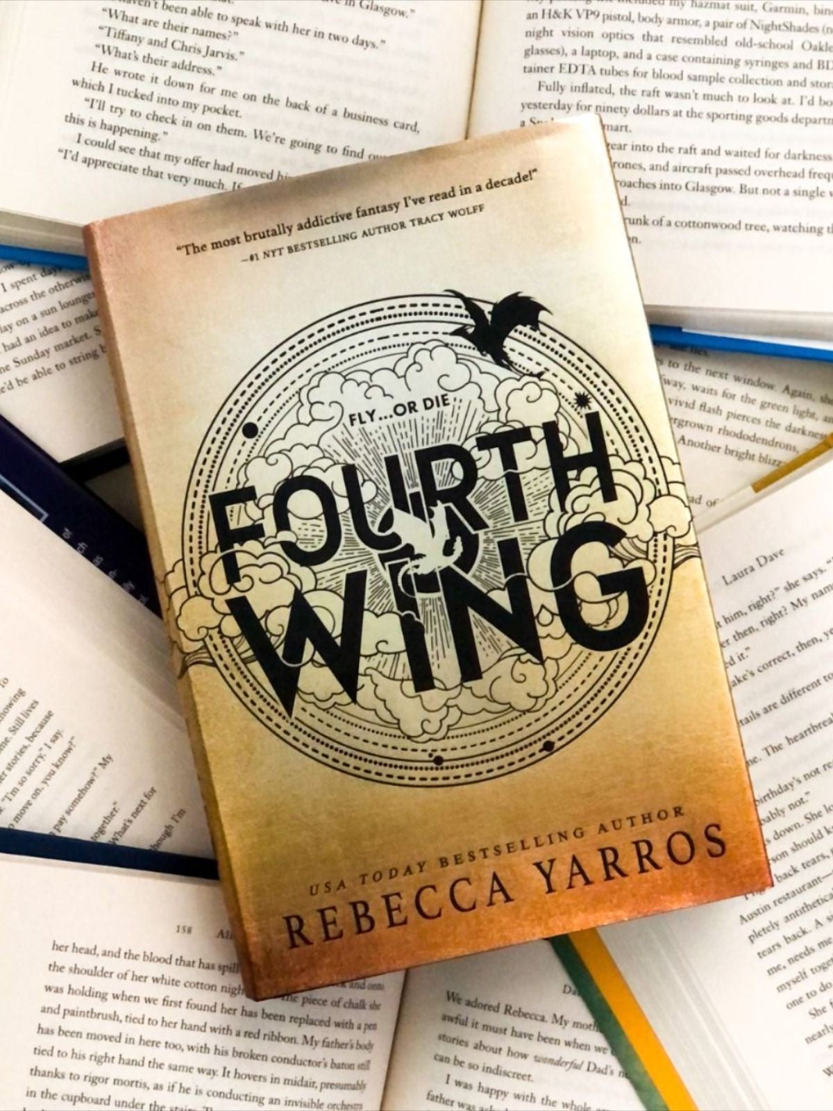 Fourth Wing Paper Back by Rebecca Yarros – Studio Concierge